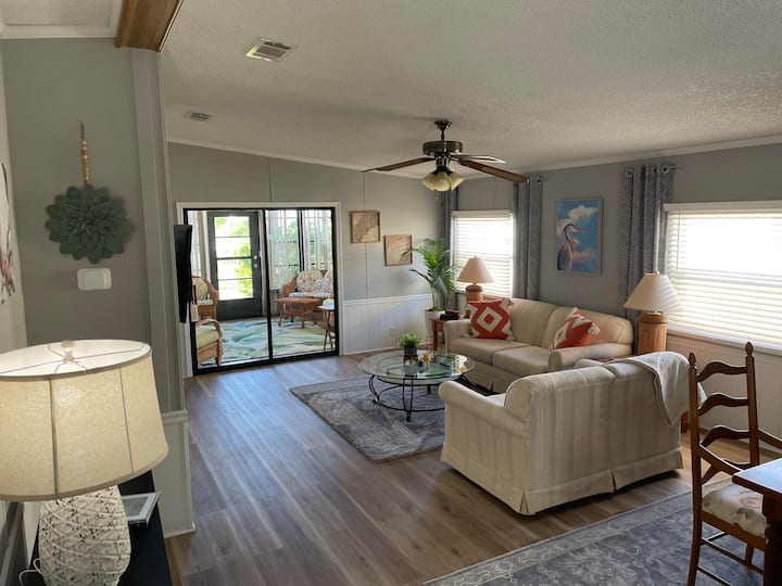 Manufactured Home In Paradise - North Fort Myers, FL