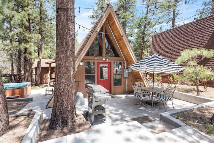 Bear Dancer/storybook Cabin/close To Ski Resorts - Big Bear Lake, CA