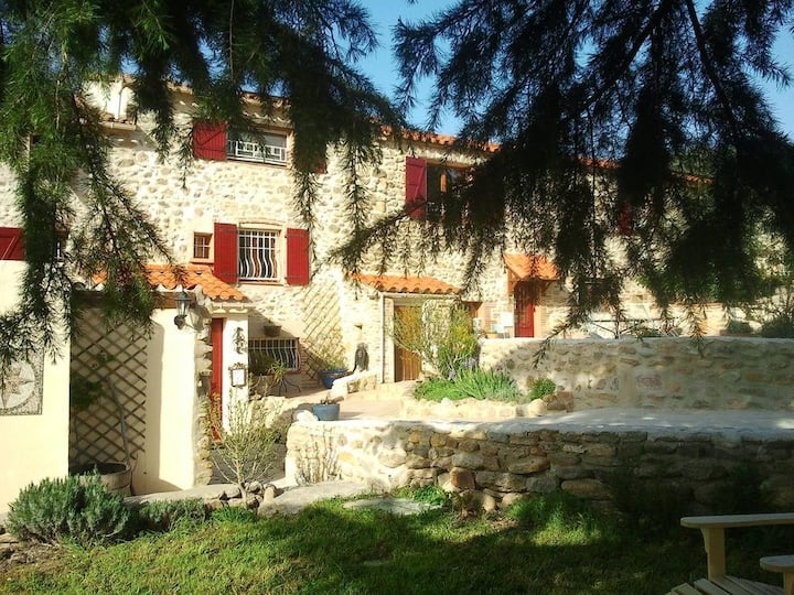 Flor De Romance : Charmant Logement Atypique - Prades, France