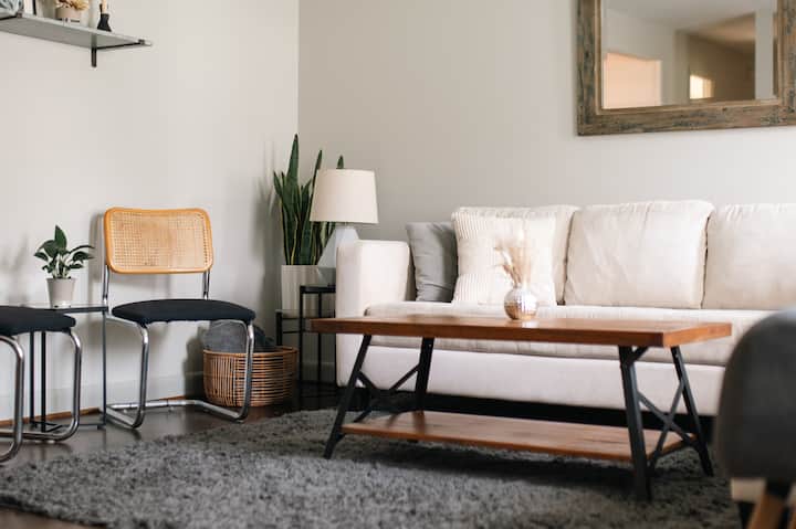 3-bed Modern Clt Home W/gated Yard - Charlotte, NC