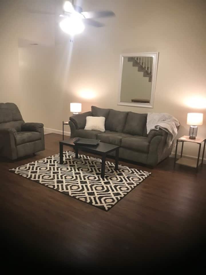 Private Room/bath To University - Columbia, MO