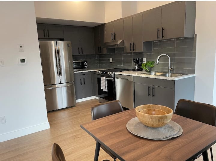 New Bright Modern Condo - Brandon, MB