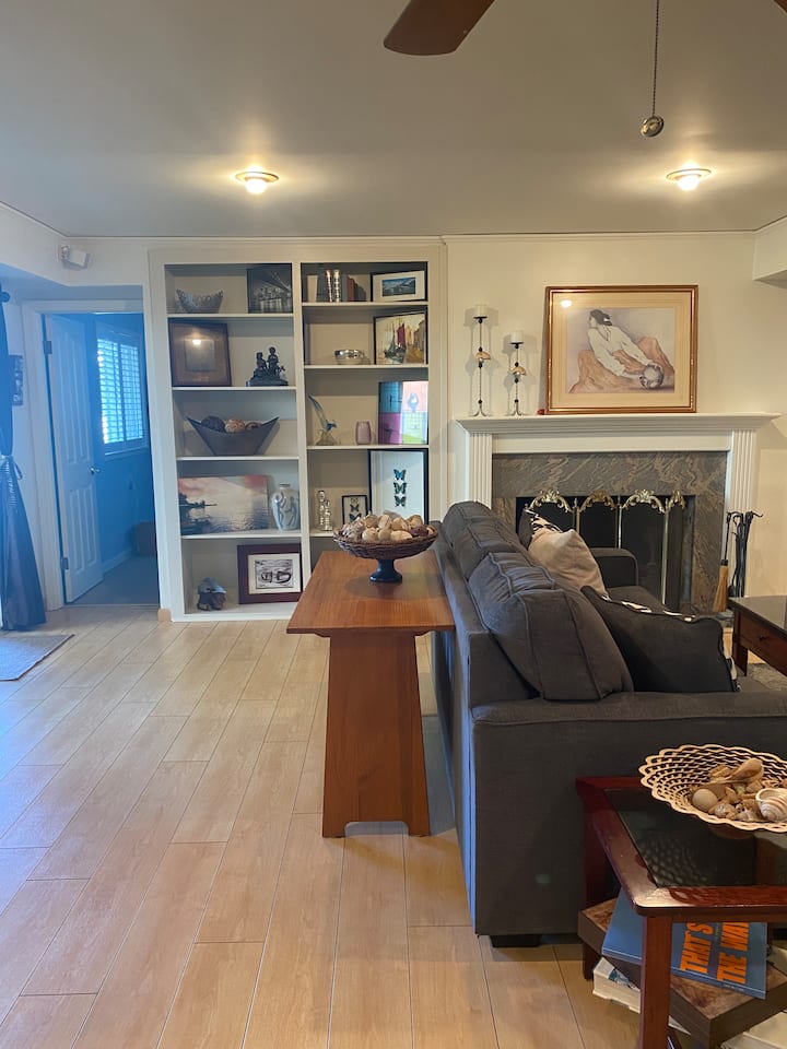 Casa De Anna - El Segundo, CA
