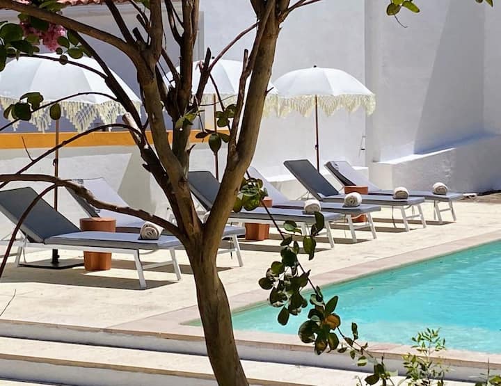 Lilases Boutique House & Garden - Mora