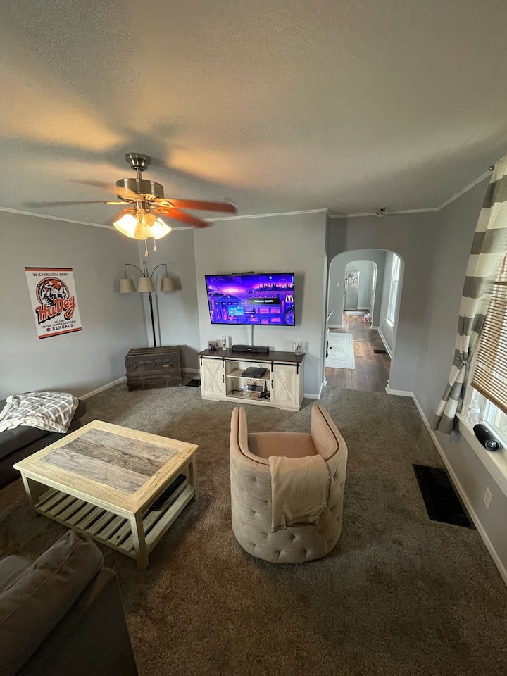 Home In Bellevue - Cincinnati