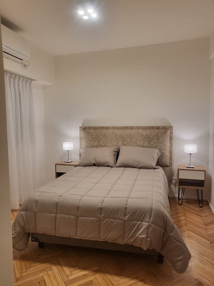 Super! Av. Corrientes Y Medrano - Buenos Aires