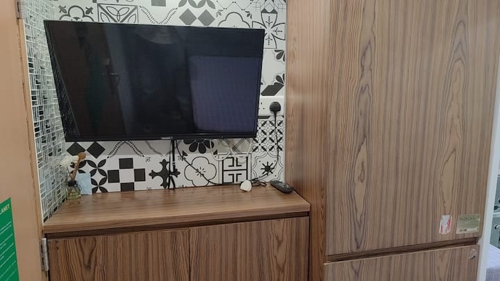 Easy To Get Around. Warm Rooms-private Apartment - Kwun Tong
