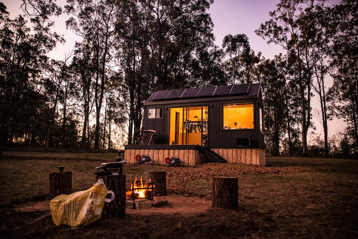 Off-grid Cabin Tucked Into Vineyards - Pokolbin