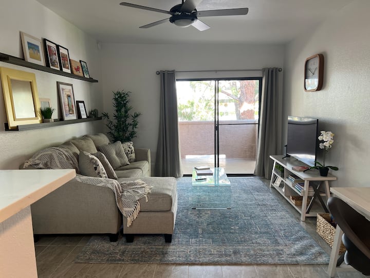 New Remodeled Apartment By Banner Medical Center - Glendale, AZ