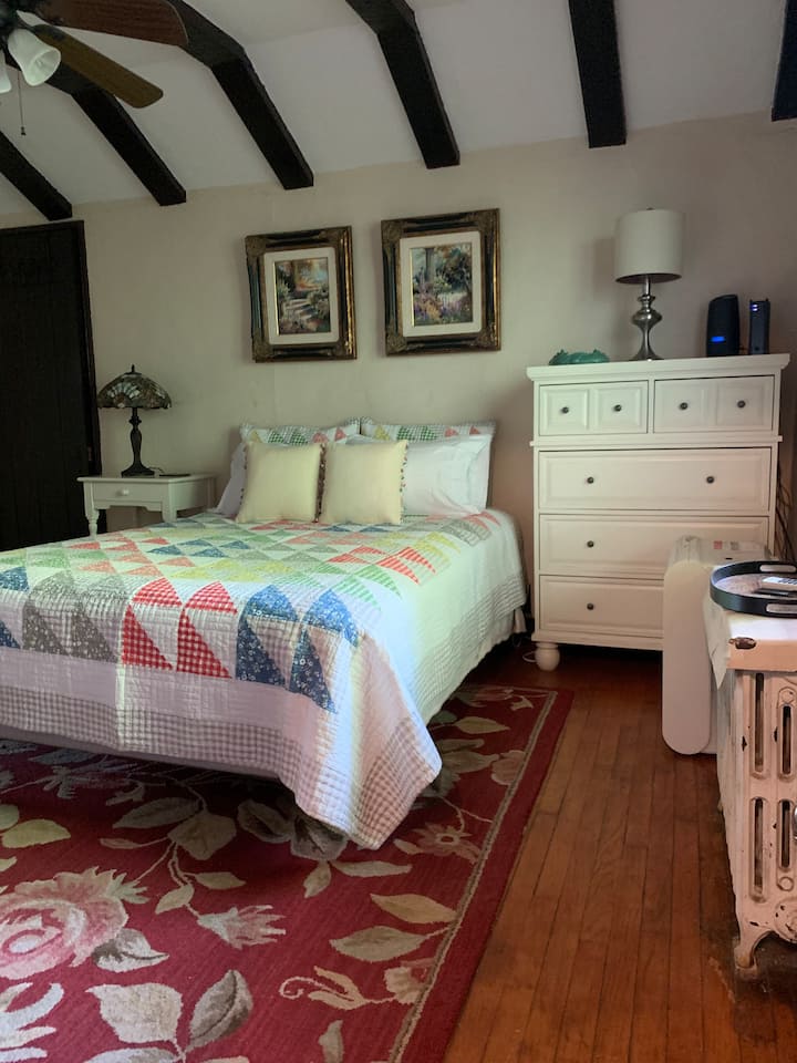 Comfy Studio In Historic Bldg - Cincinnati, OH