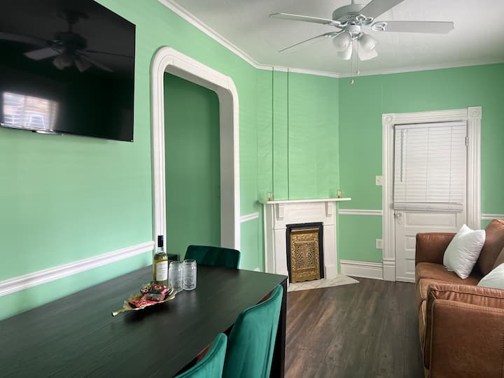 Cosy 3 Bed Downtown Apt By Tampa Convention Center - Aeropuerto de Tampa (TPA)