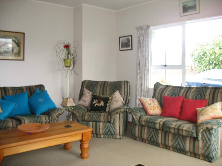 Rosalie On Albert Room 2 - Whitianga