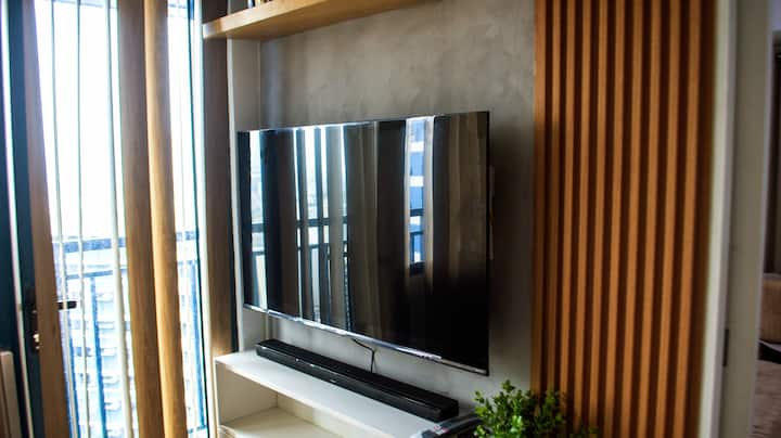 Designer Corner 2br 2bath @ Air | Views & Espresso - Manila