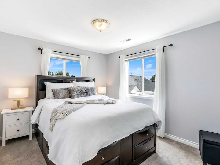 4b Spacious Modern Home Near Airport G#41784 - Vancouver, WA