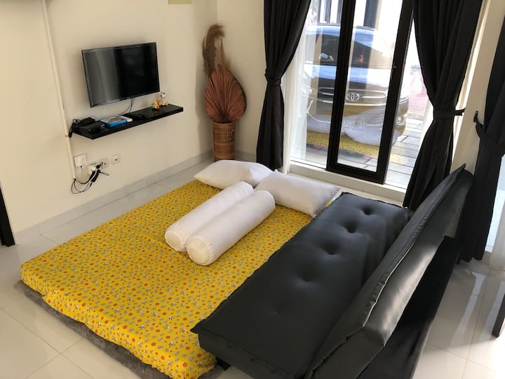 Lavender Villa In Yogyakarta - Yogyakarta