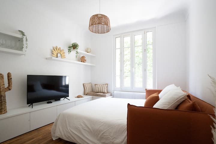 Nid Douillet Pour 4 Personnes Château De Vincennes - Vincennes