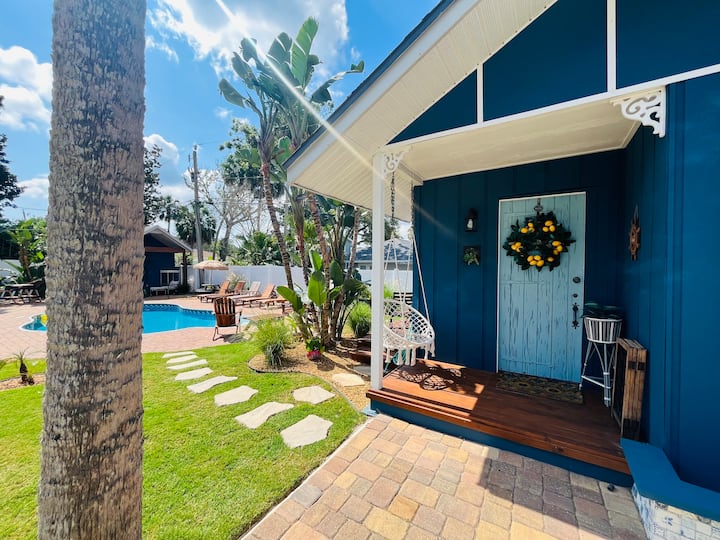 Grove On The Coast West Beach Bungalow - Ormond Beach, FL