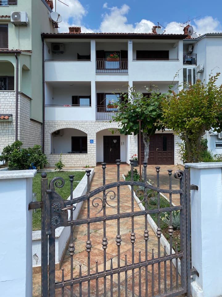 Nice And Cozy Place - Poreč