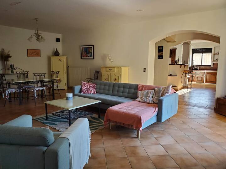 Gîte 5 Chambres Face Aux Dentelles De Montmirail - Vaucluse
