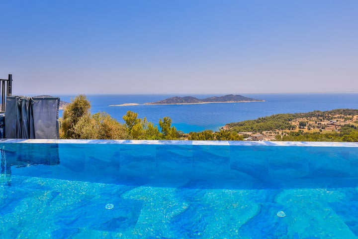 Deniz Manzaralı 4 Kişilik Villa - Kalkan