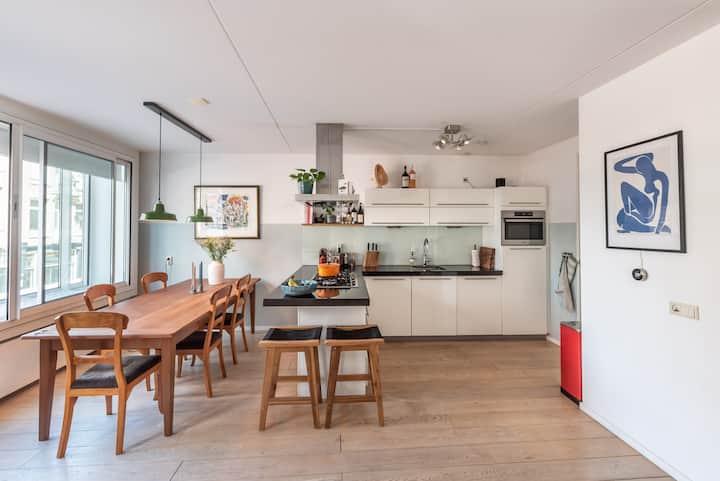 City Oasis In Old-west - Amsterdam