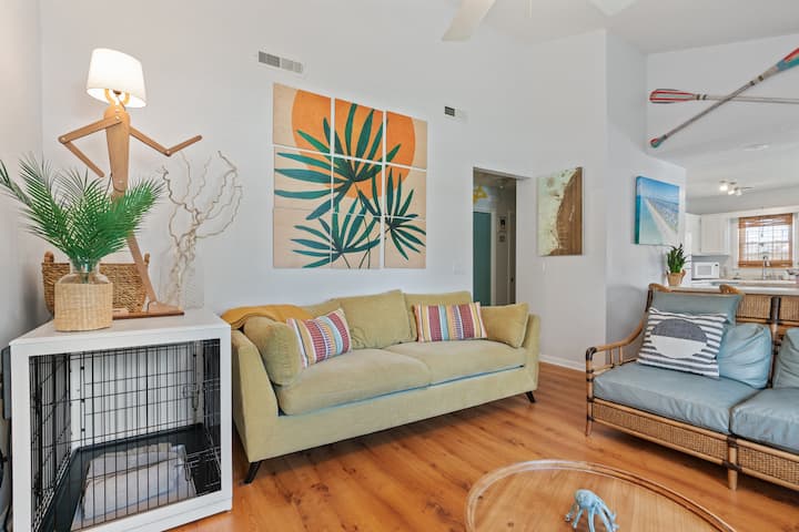Dog-friendly 2br W/ Fenced Yard Near Beach - 라이트빌 비치