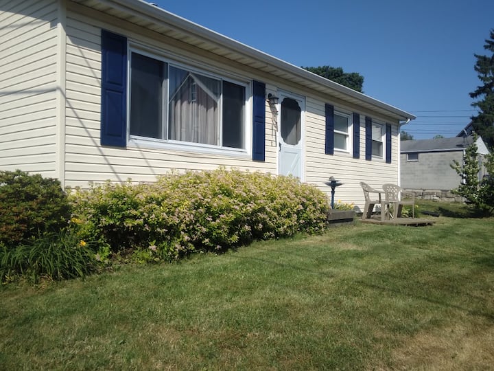Tiny Home In A Big Part Of Town - Scottdale, PA