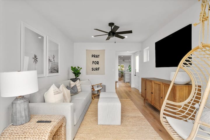 Walk To Beach Dreamy Beach Bungalow W/hot Tub & Ac - Oceanside, CA