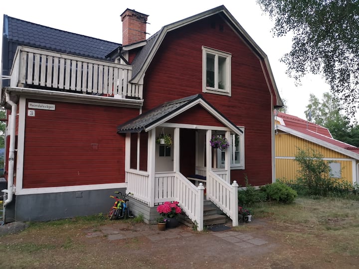 20-talsvilla Med Trädgård - Uppsala