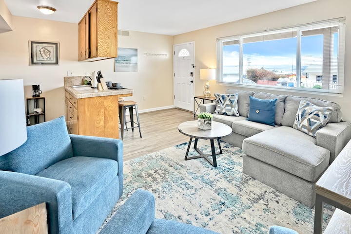 Perfect Seaside Beach Retreat Minutes To Monterey! - Monterey, CA