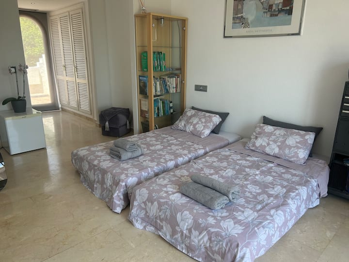 Golf & Sea 15 Mins Puerto Banus - Costa del Sol