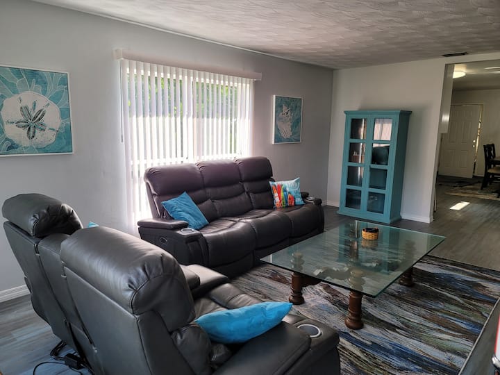 Melbourne Coastal Getaway - Melbourne, FL