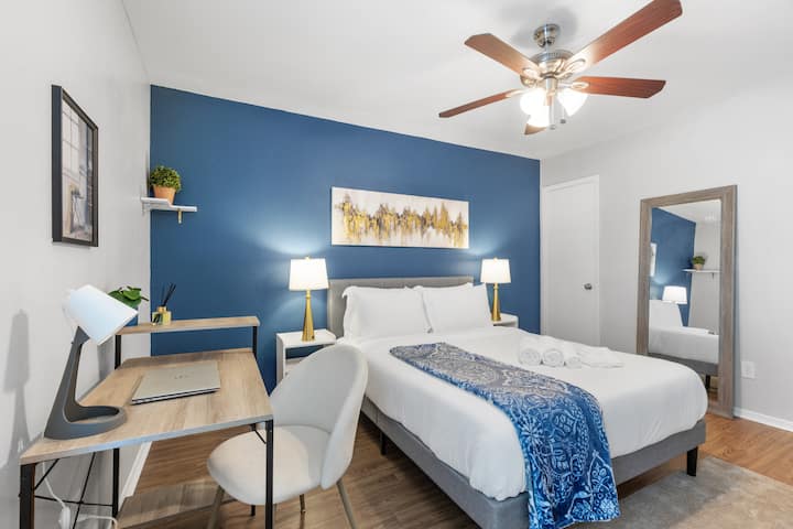 Delightful 1bd: Tcu Walkable, Charming & Joyous! - North Side - Fort Worth