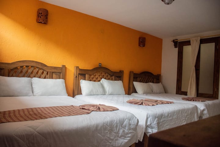 Hotel Real Del Carmen - Habitación Para 6 Personas - San Cristóbal de Las Casas