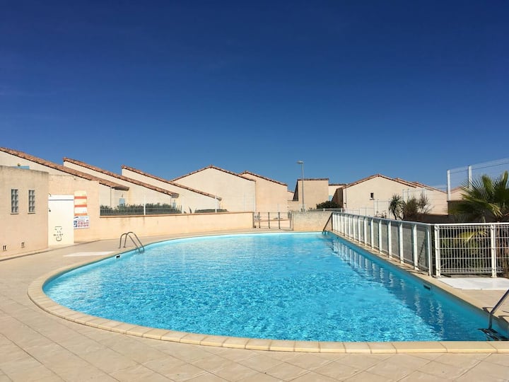 Maison Climatisée Avec Piscine - St Pierre La Mer - Fleury