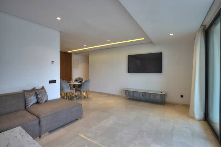 Superbe Appartement En Face De La Tour Cfc - Casablanca