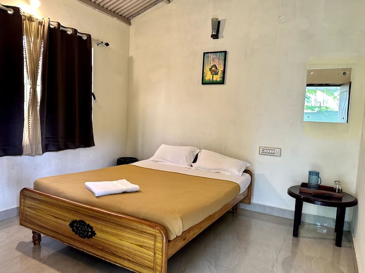 Standard Double Bed @The Wild Farms By Gwestai - Masinagudi
