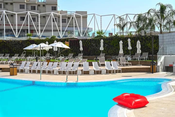 סוויטה ליה בוטיק במתחם Seaside היוקרתי עם בריכה - Eilat