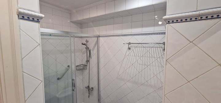 La Buhardilla De La Escalerona - Gijón