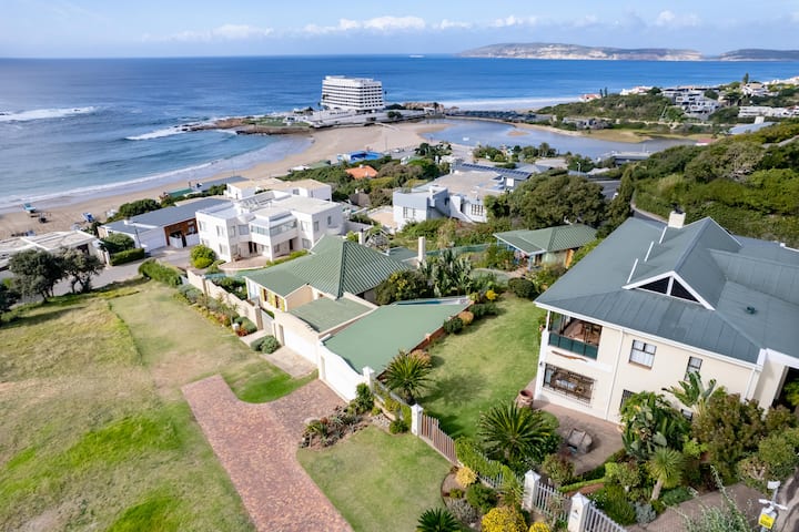 Rus En Raas: 
300m Walk To Beach/town. 180°scenery - Plettenberg Bay