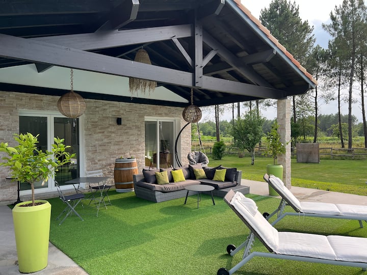 Maisonnette Type Pool House - Marcheprime