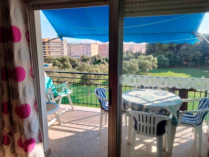Apartamento En Zona Tranquila, Cambrils. - Cambrils