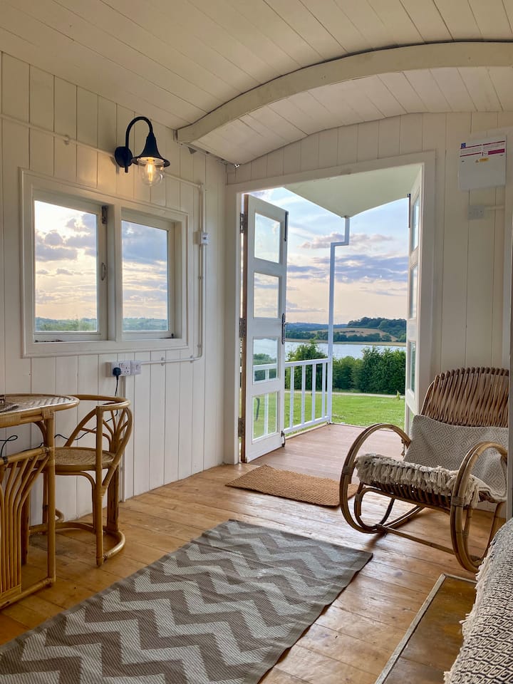 The Cabin At Manton Bay With Hot Tub & View - Rutland