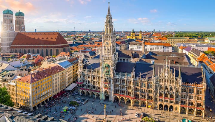 Spacious Family Apartment - Munich
