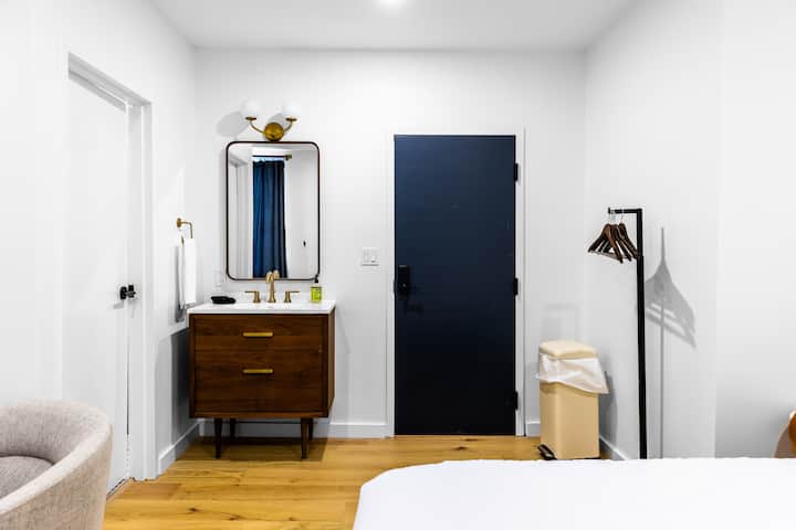 West Market Square*coffee Shop*fast Wifi/downtown - Bangor, ME