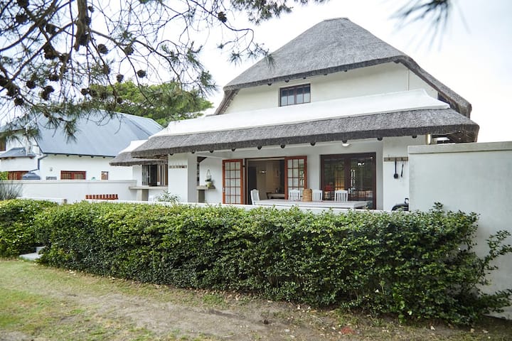 "Pine Cottage" - Saint Francis Bay