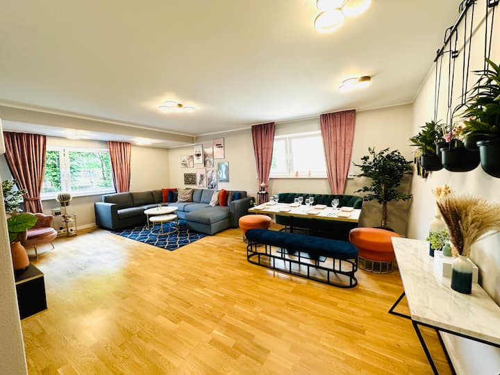 Chic 140m² Apt. I 4rooms• 2bathrooms • By Ku'damm - Berlin