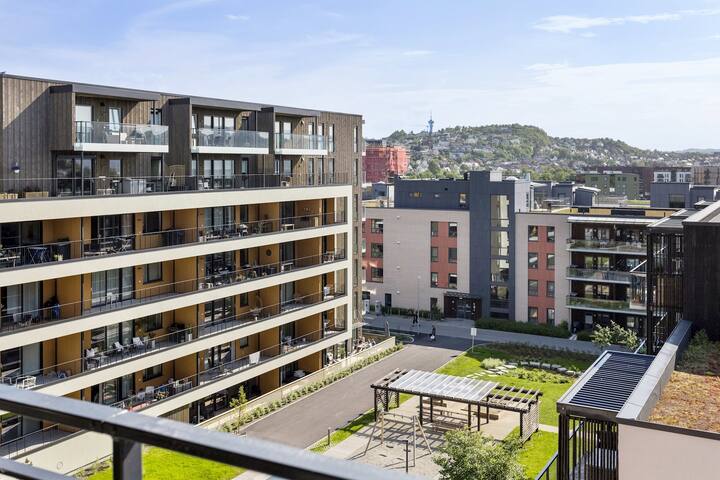 Penthouse With Stunning Terrace & City Access - Trondheim