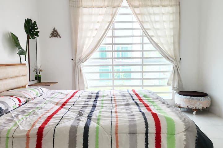 Spacious 8-16pax House @Sg Siput - Sungai Siput