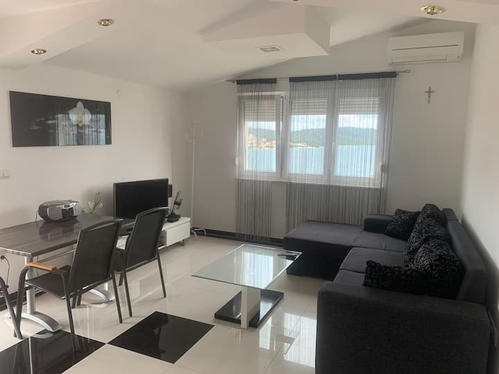 Apartment Für 5-7 Personen - Okrug Gornji